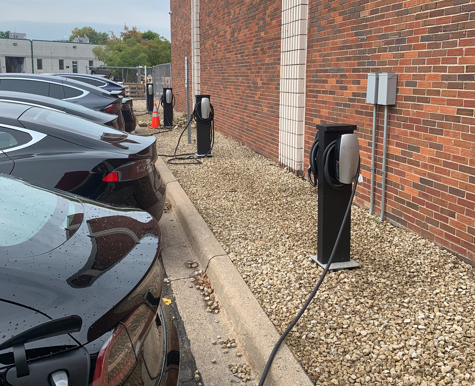 Electric charging stations - GoliathTech