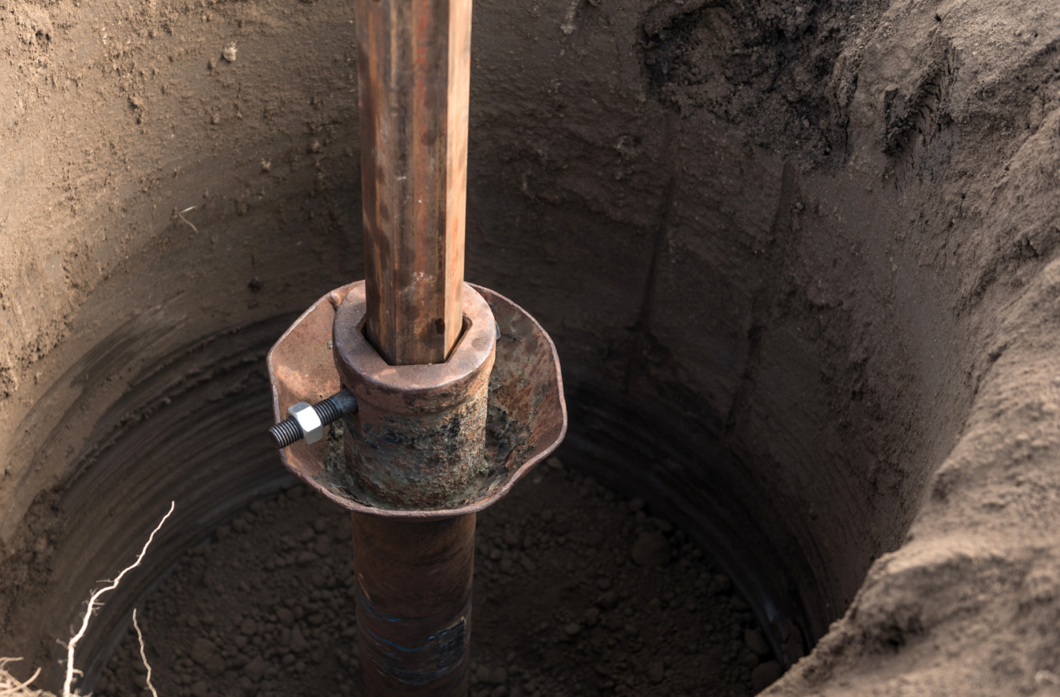 Driven Piles vs Bored Piles vs CFA Piles and Helical Piers | GoliathTech