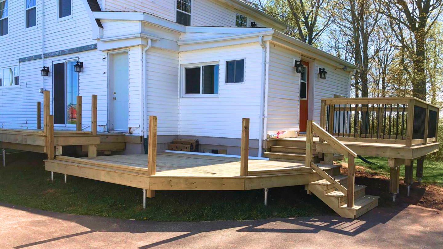 Ultimate Guide to Building a Wooden Deck in 8 Steps
